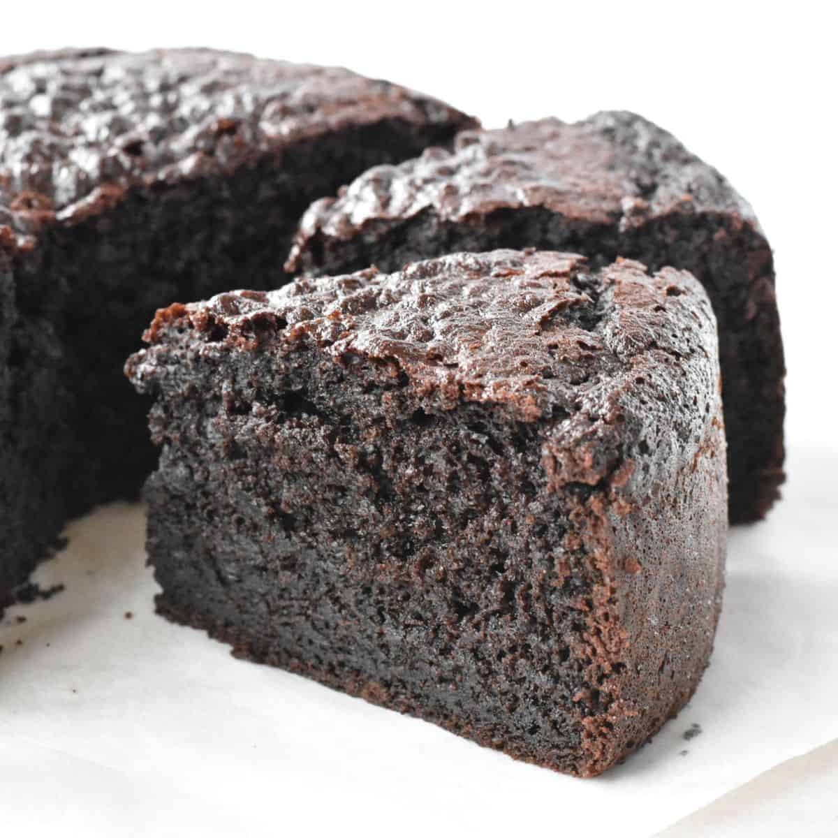 One Bowl Moist Chocolate Cake - Baking Envy