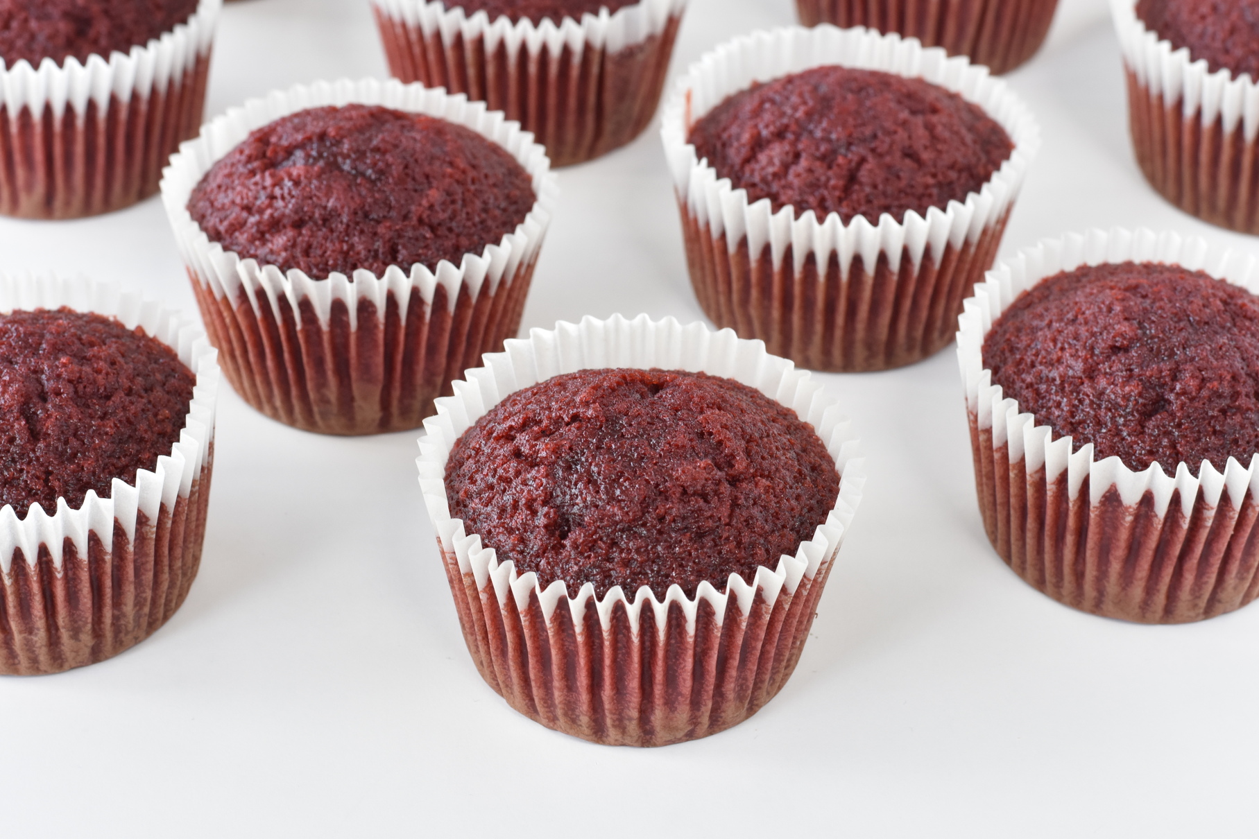 Red Velvet Cupcakes - Baking Envy